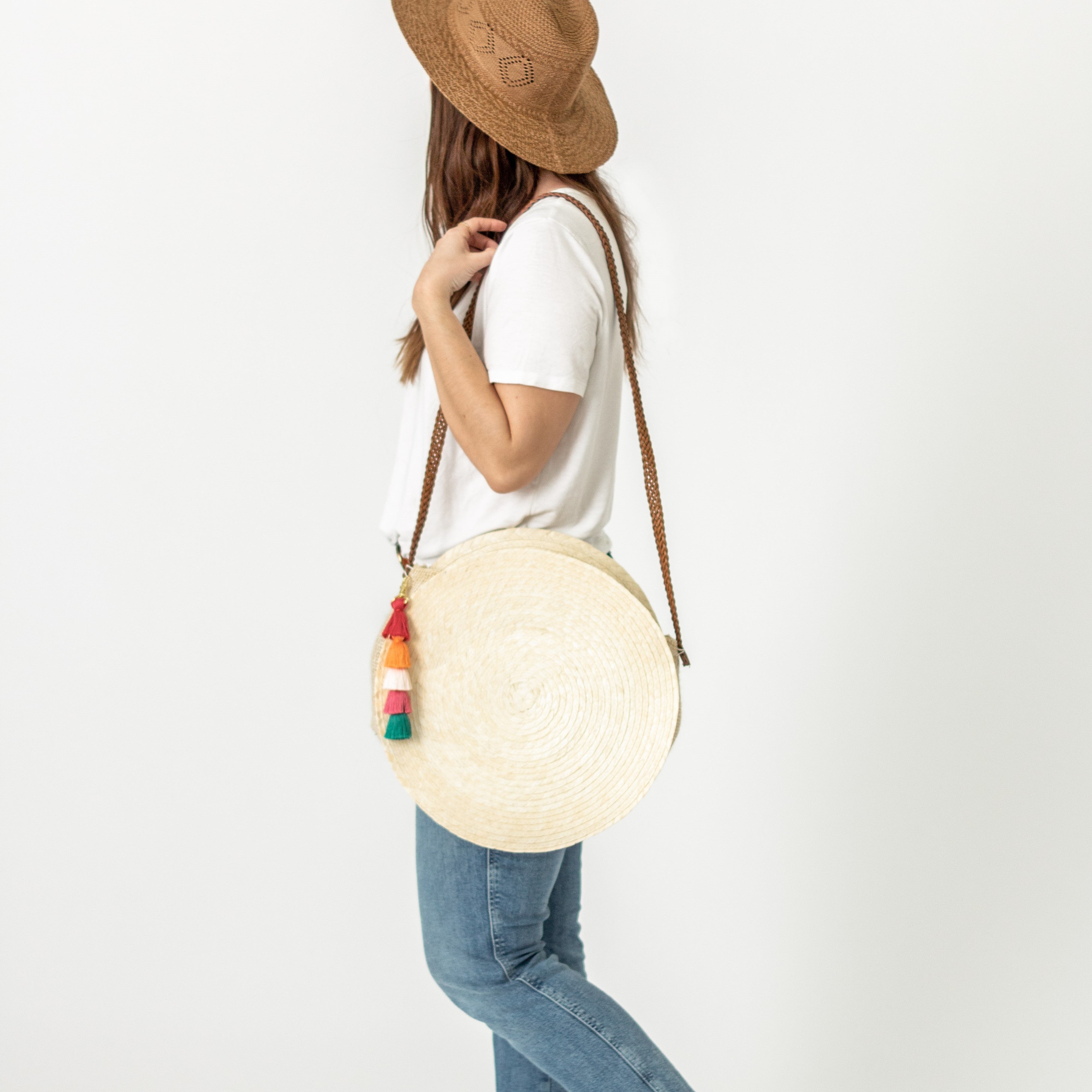 Circle Straw Bag for Under $10! (say whatttt?!) – Walker Edison