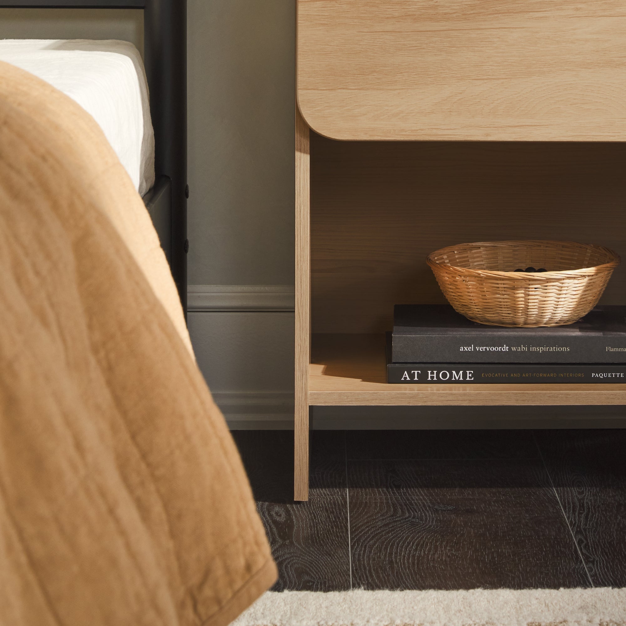 Domm Modern 1-Drawer Nightstand – Walker Edison