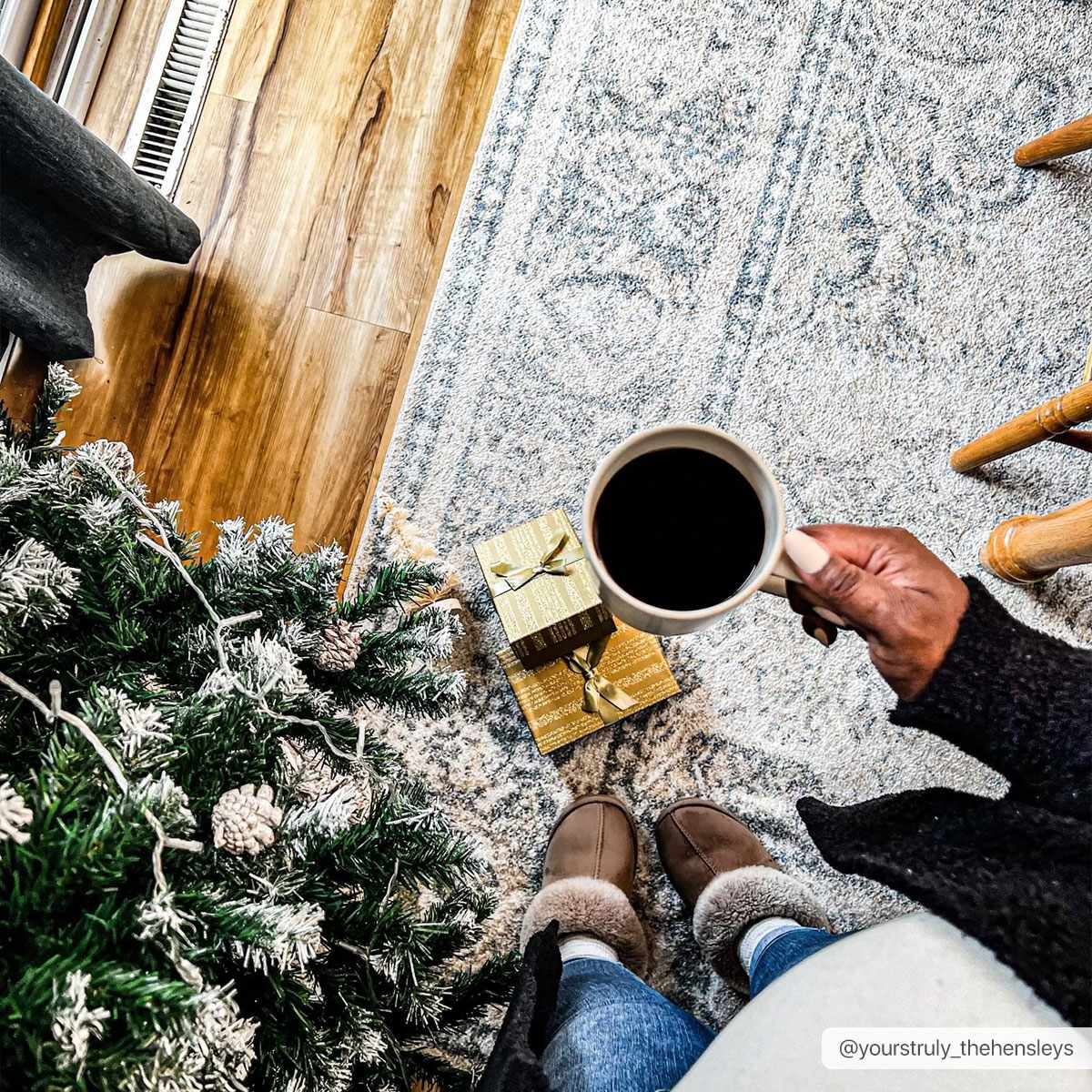 Boutique Rugs - Arias Cream & Blue Washable Area Rug – Walker Edison