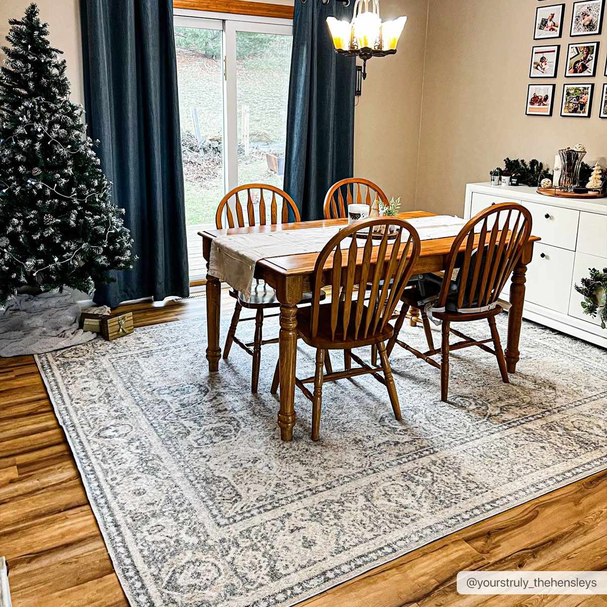 Boutique Rugs - Arias Cream & Blue Washable Area Rug – Walker Edison