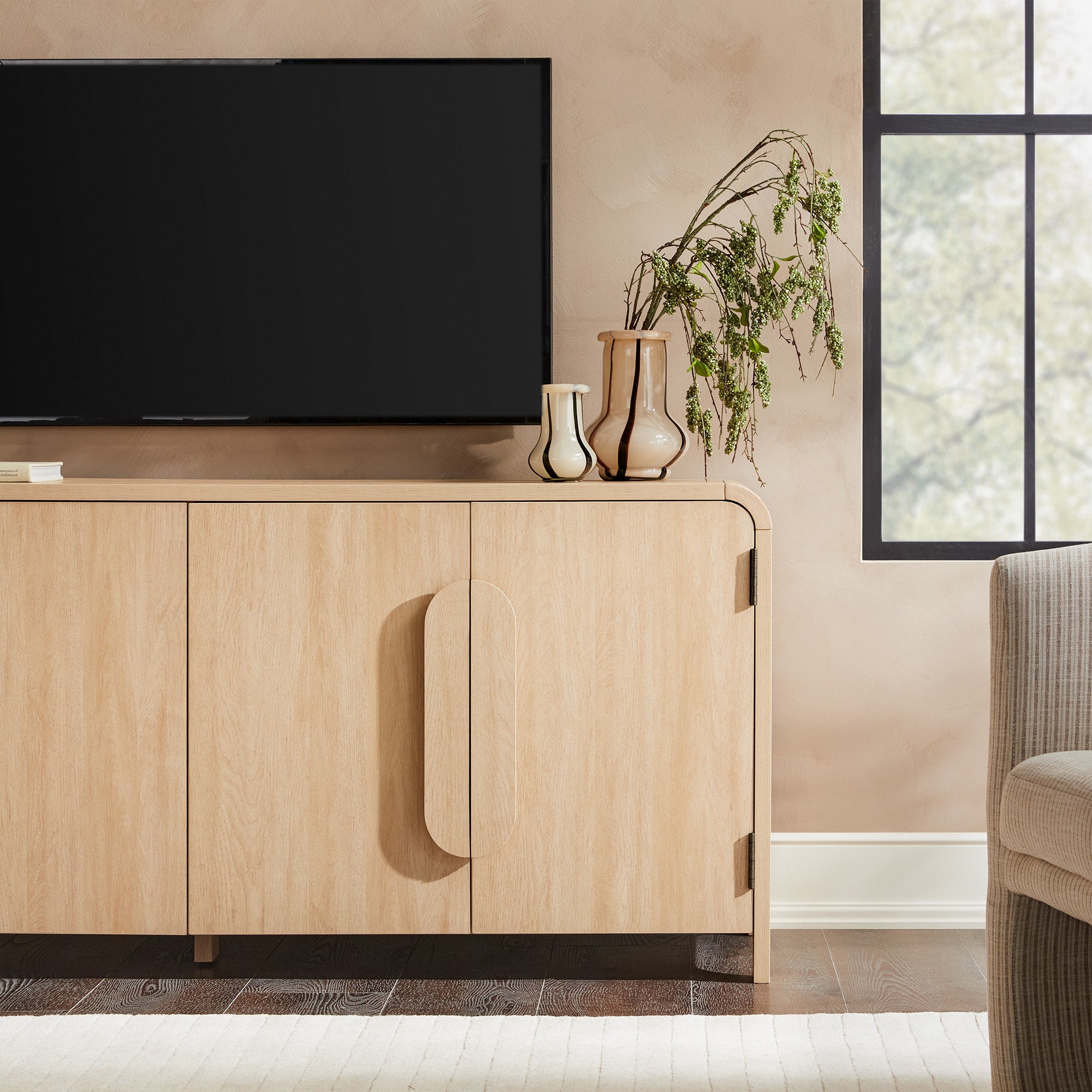 Chantelle Modern Curved Buffet Sideboard and TV Stand – Walker Edison