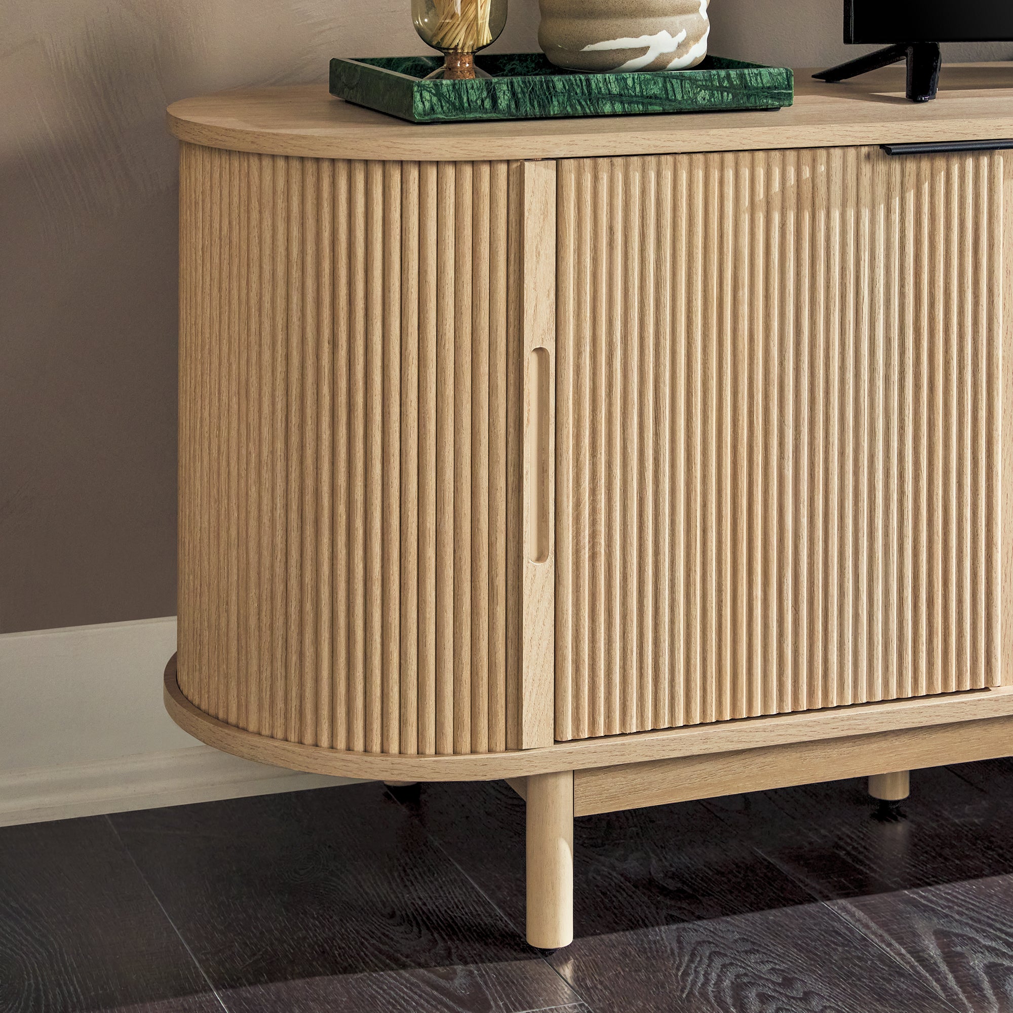 Chloe Modern Reeded TV Stand – Walker Edison