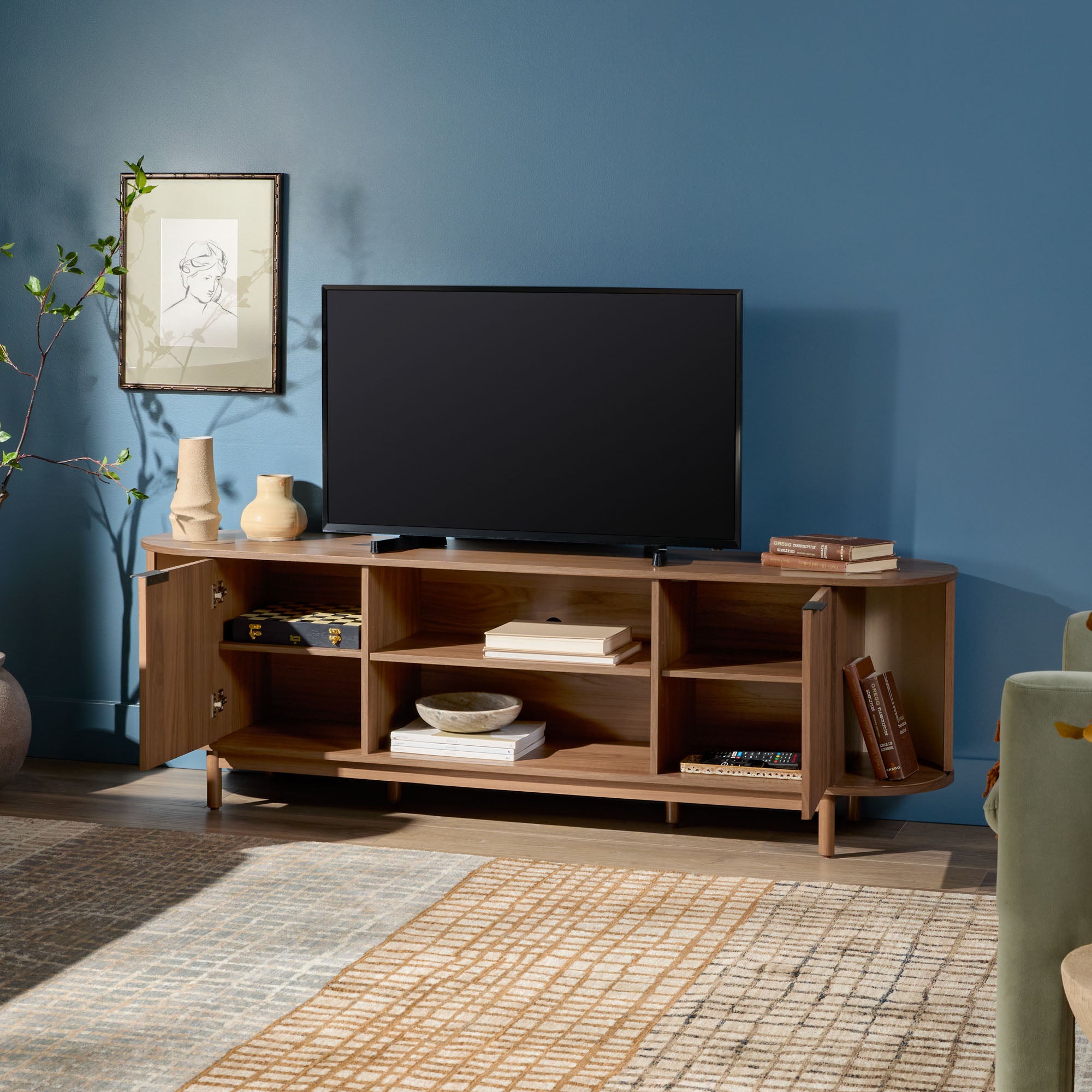 Chloe Modern Reeded TV Stand – Walker Edison