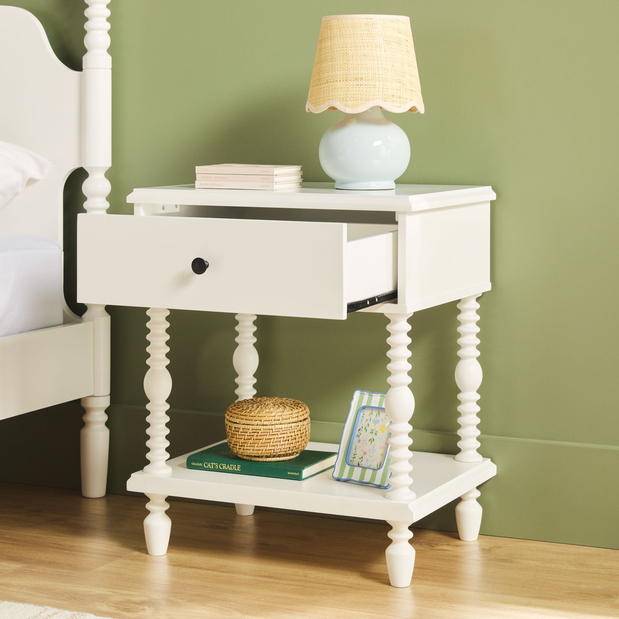 Traditional Vivienne Easy Assembly Solid Wood Nightstand – Walker Edison