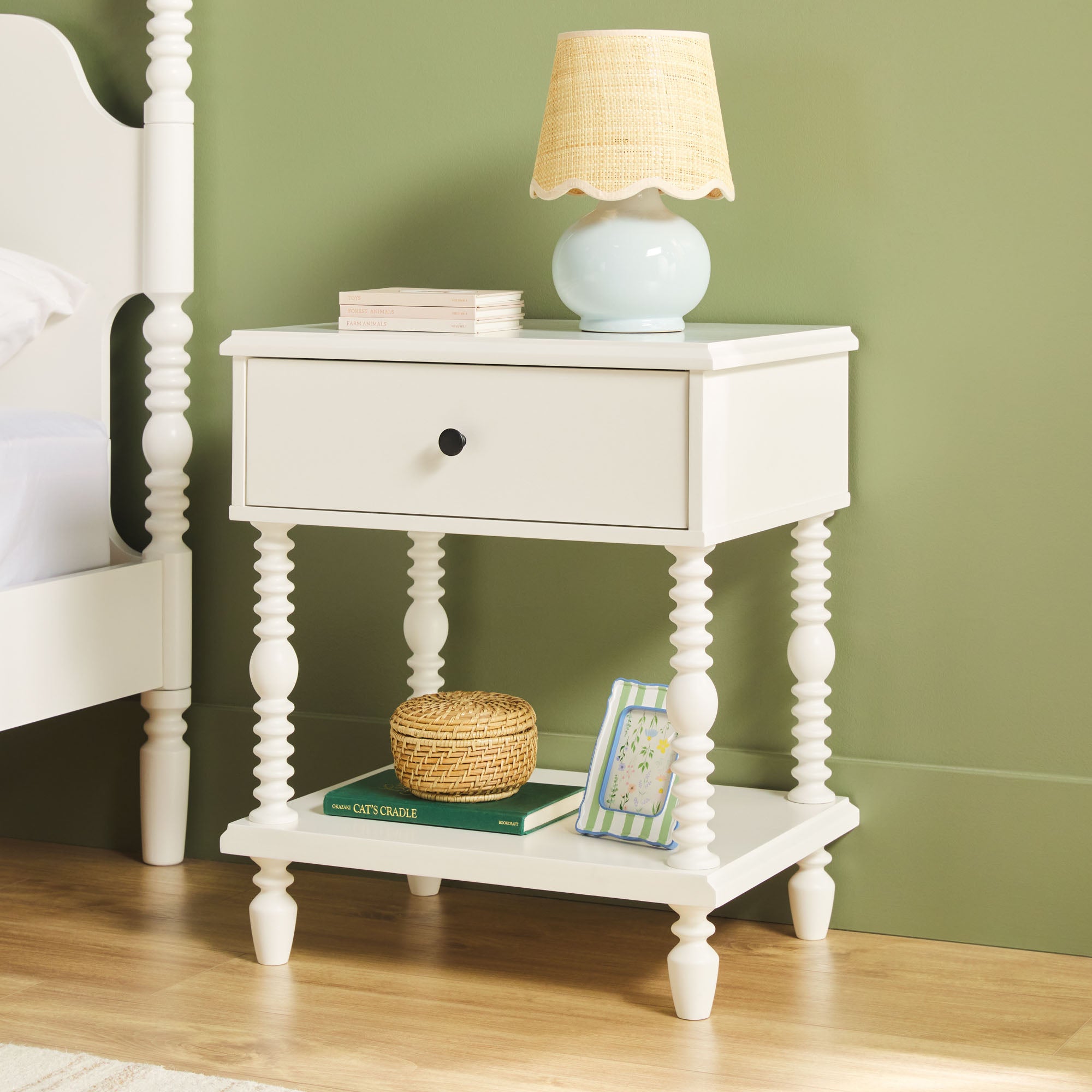 Traditional Vivienne Easy Assembly Solid Wood Nightstand – Walker Edison